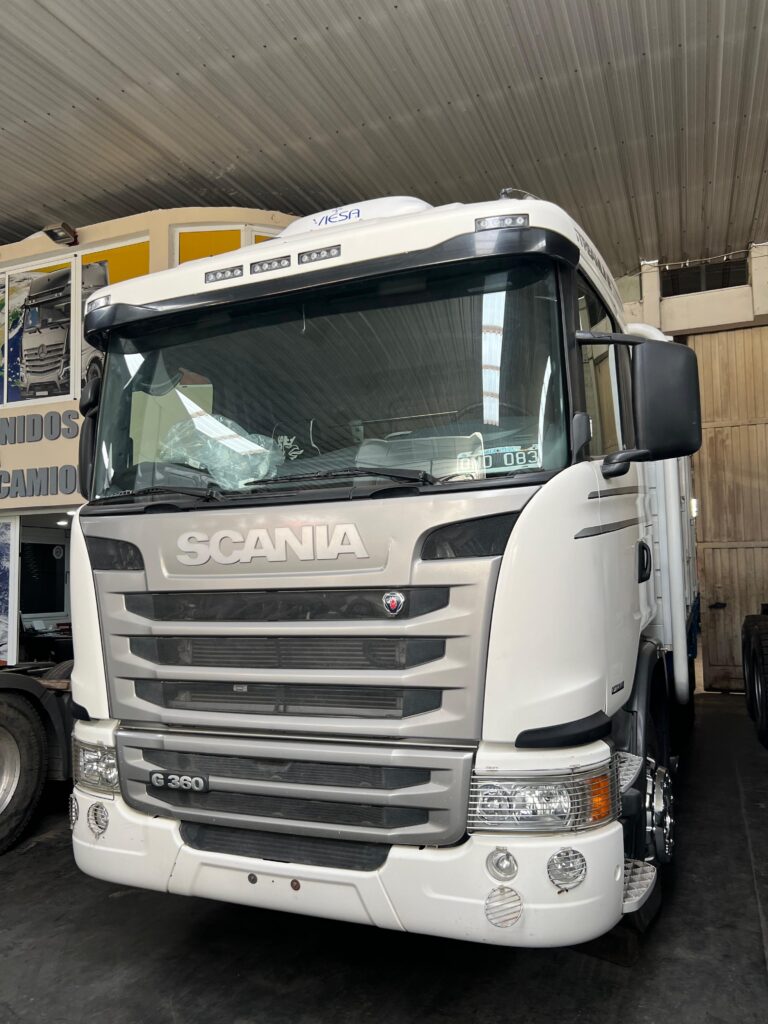 SCANIA G360 B4X2 (PRECIO EN DOLARES)